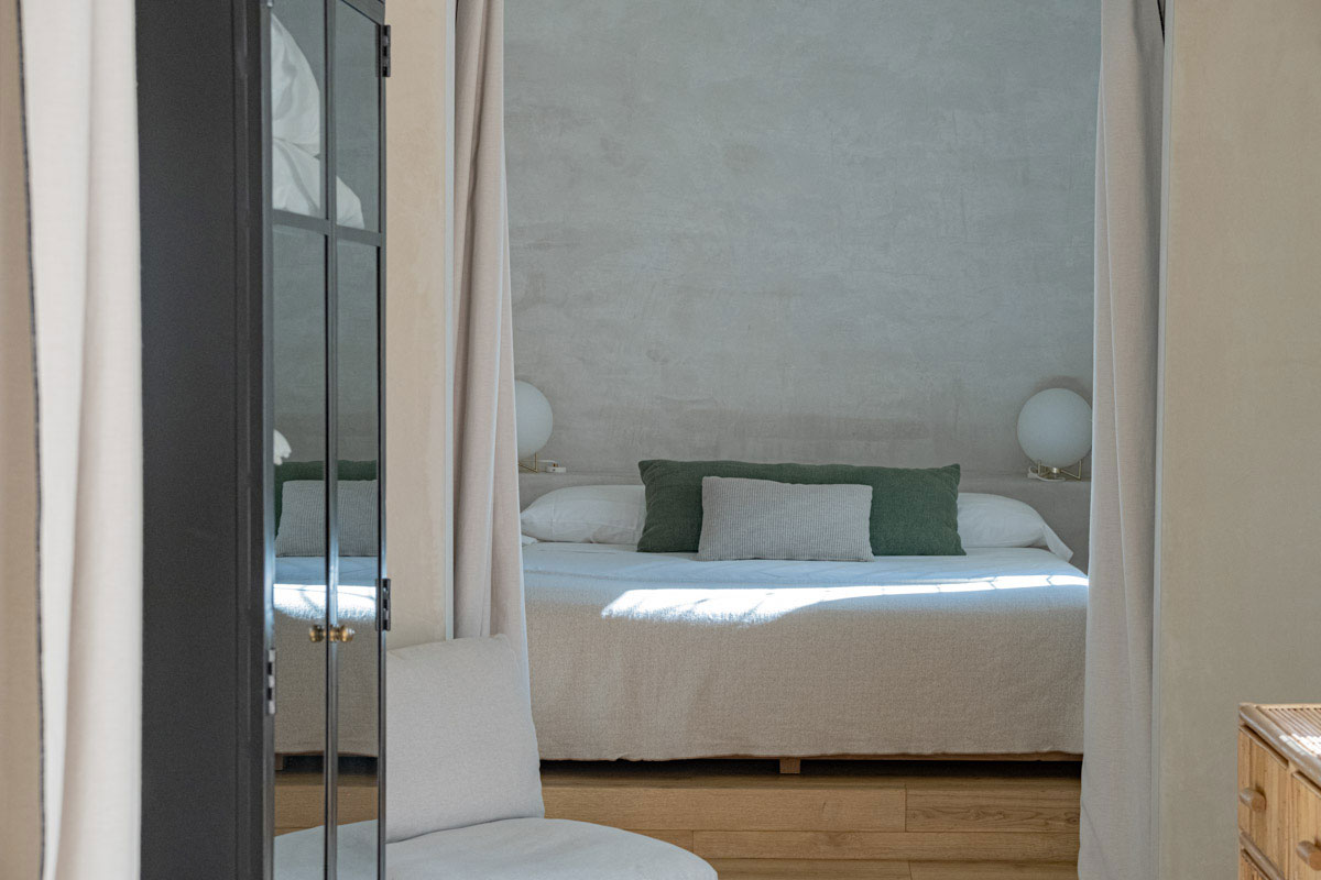 Comercial 13 Madrid | Studio LO·B